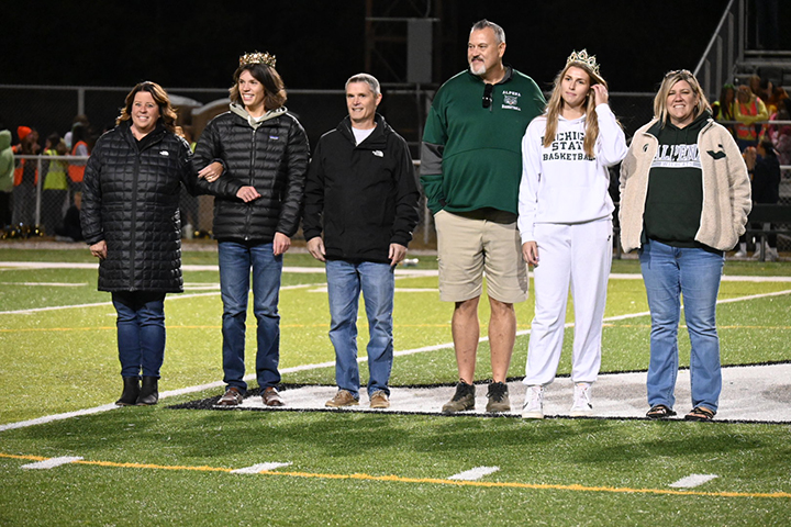 PHOTO: Alpena crowns homecoming royalty | News, Sports, Jobs - The ...